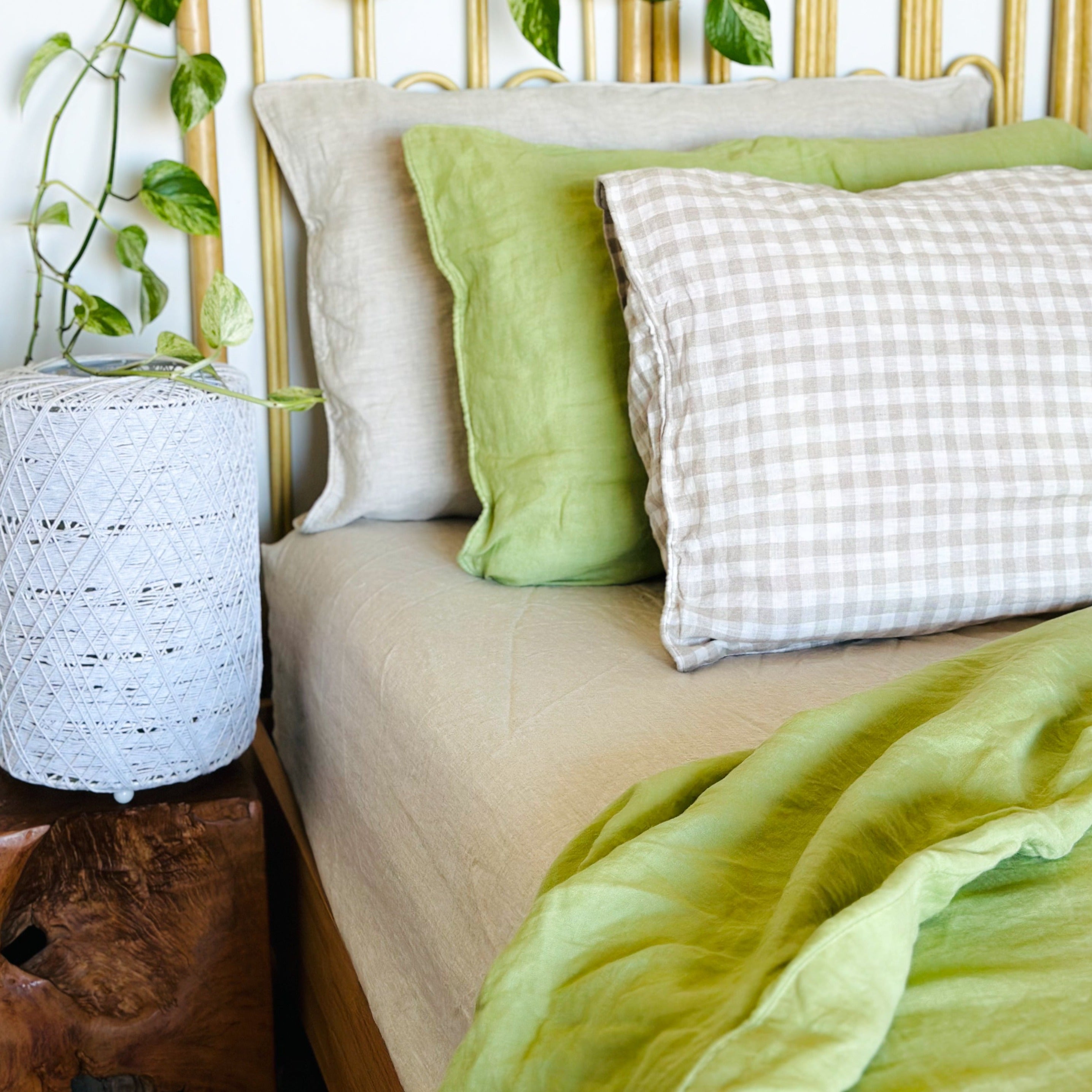 Apple Linen King Fitted Sheet – beddie.com.au